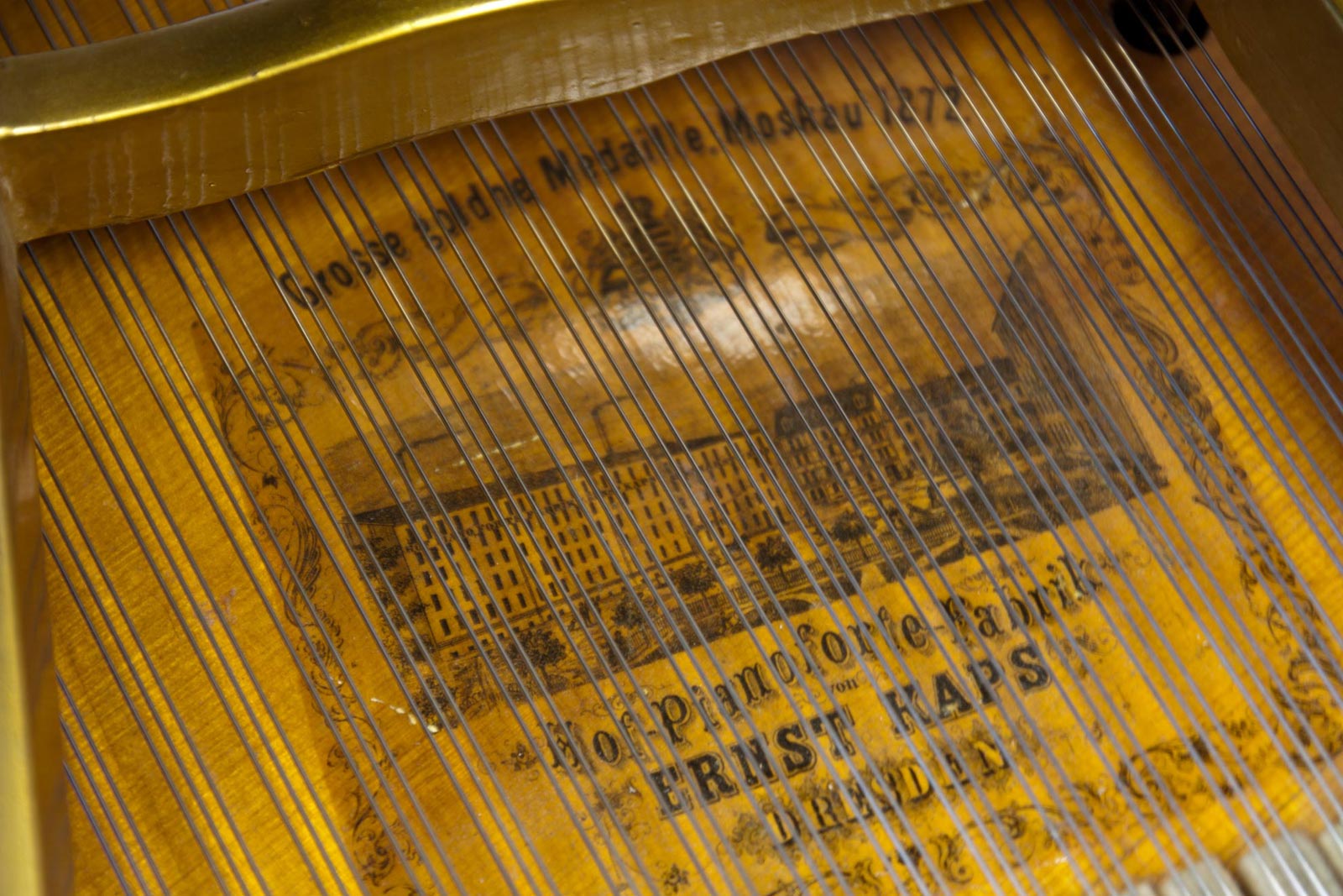 Kaps Flügel von 1875 - Musikstudio Paqué